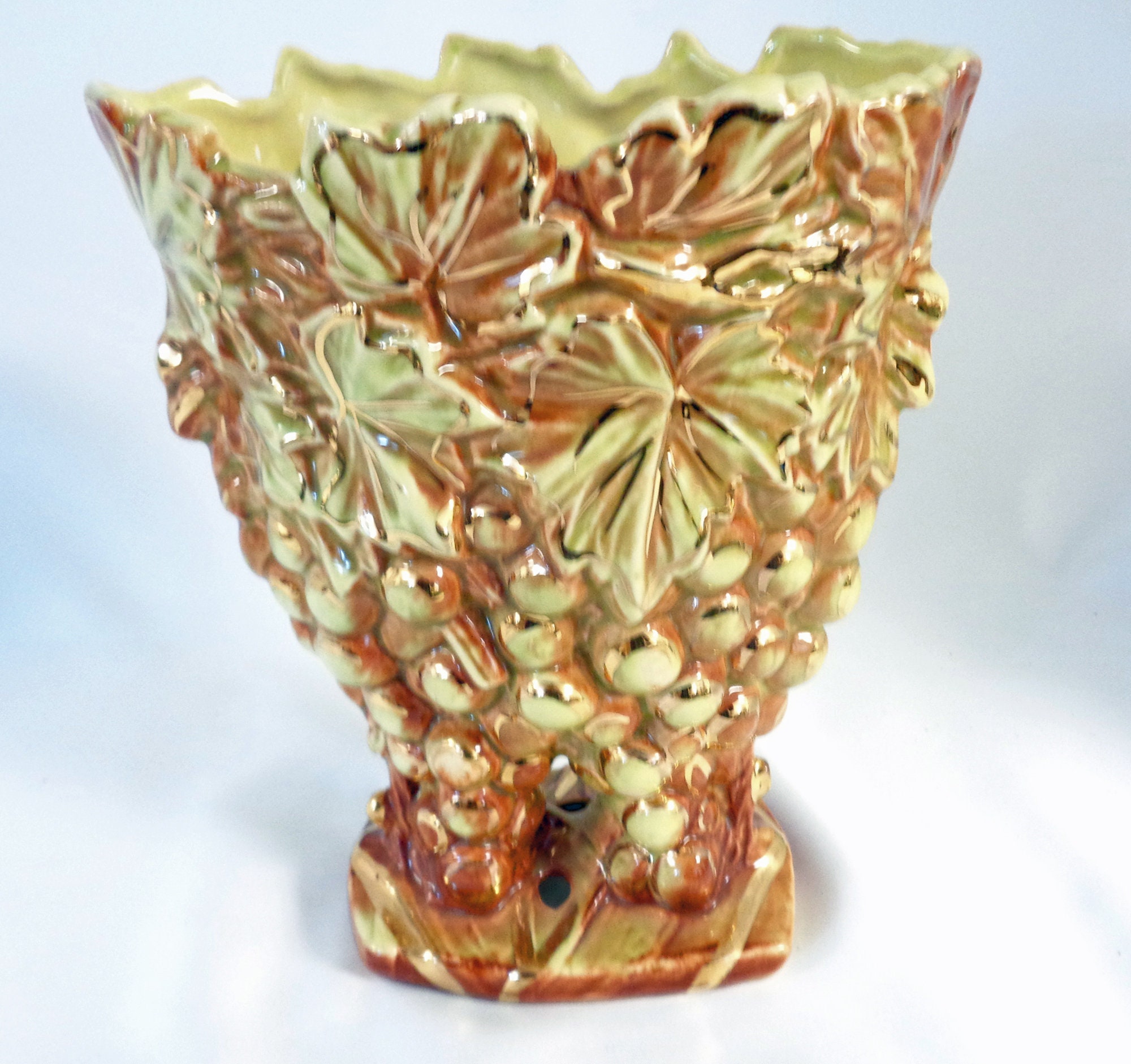 Mai Accents Pottery - img-daisy