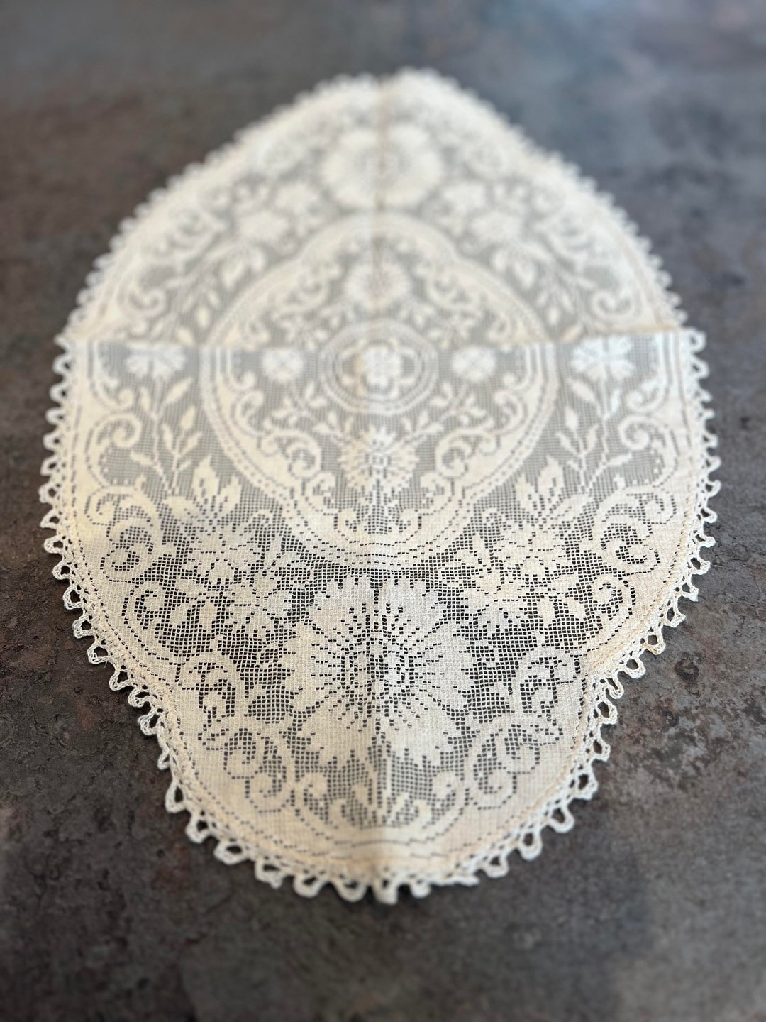 Antique Lace Table Centrepiece - Etsy