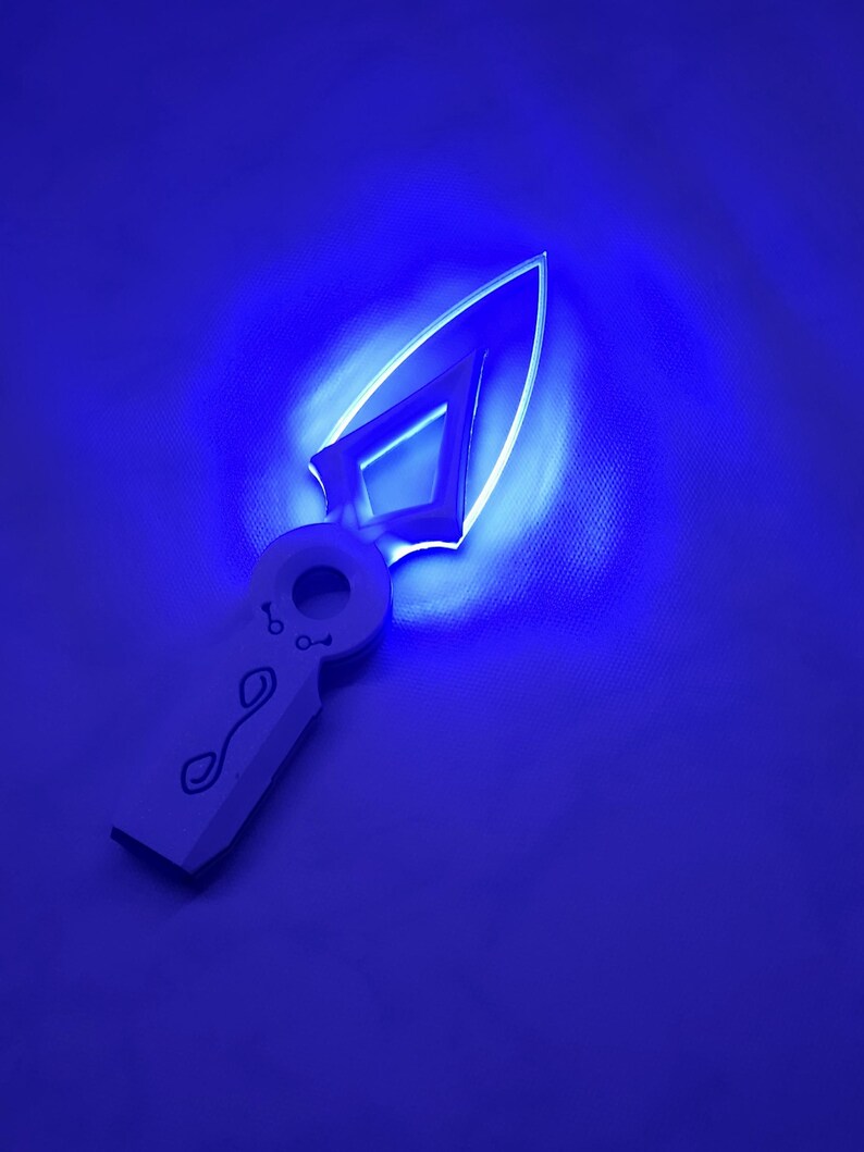 Valorant Jett Knife, Jett Kunai, Led Kunai, Valorant Cosplay Knife ...