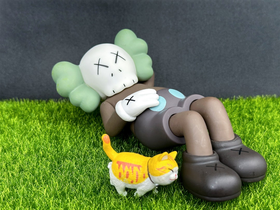 KAWS Ornaments-kaws Figurines Gift-kaws Decorations-best Collections - Etsy
