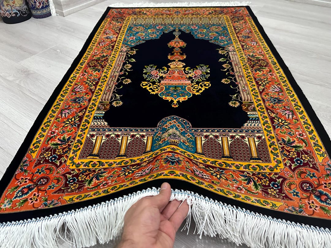 Silk Prayer Rug: Turkish Made Sajjadah - 2.6x4.1 FT - Etsy