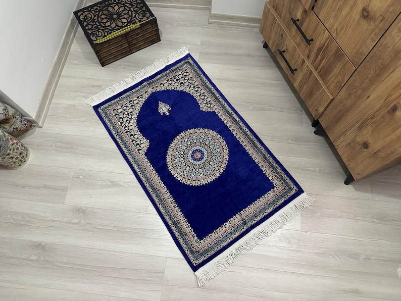 Turkish Prayer Rug: Traditional Sajjadah Silk Chenille Lined - Etsy