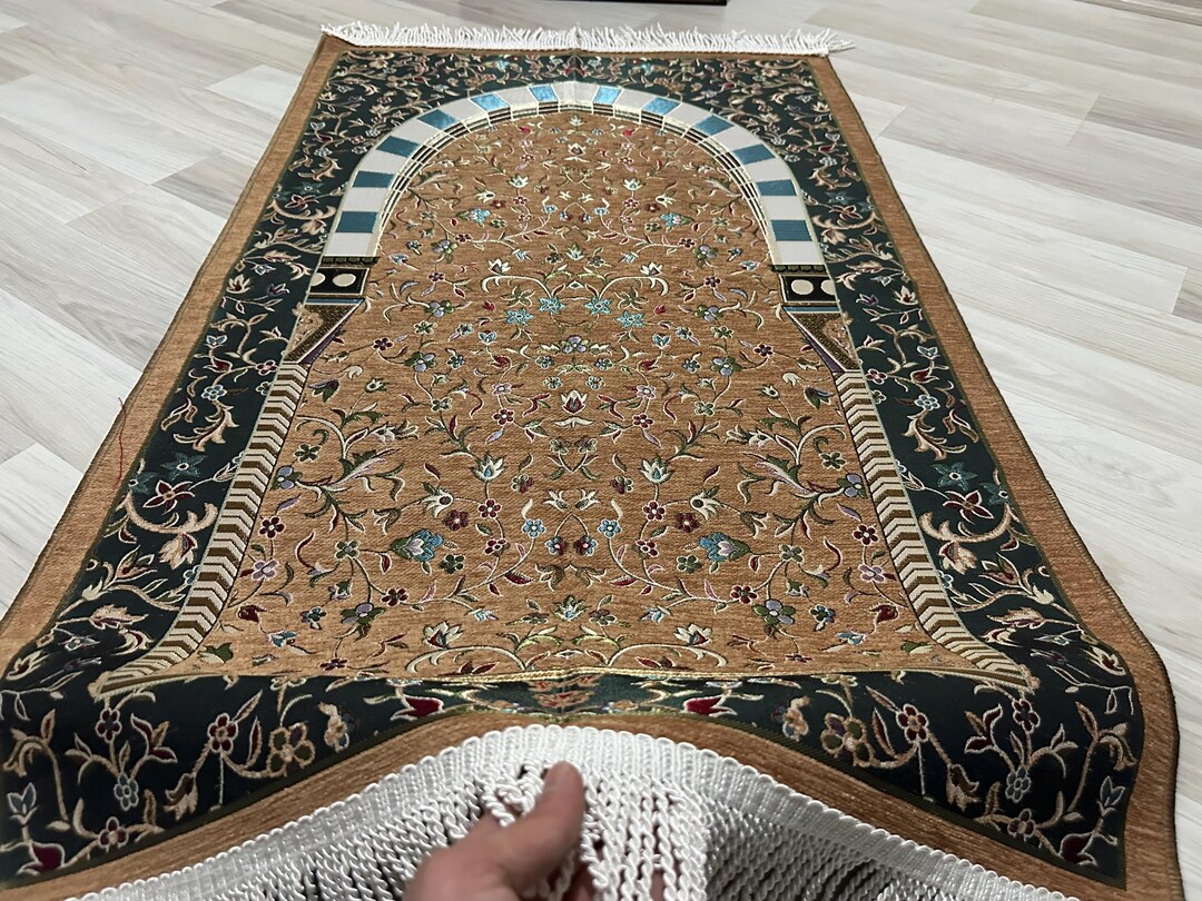 Prayer Rug for Muslim, Chenille Lined Sajjadah, Ramadan Gift, Mihrab ...