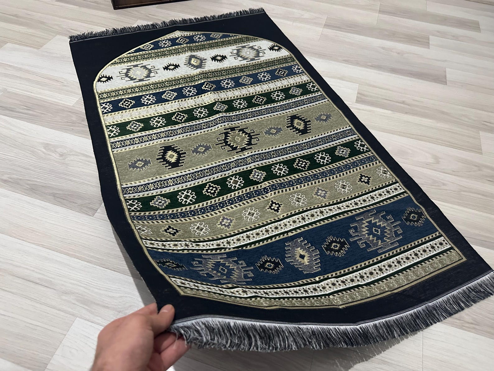 Chenille Prayer Rug, Ethnic Design Sajjadah, Ramadan Gift - Etsy