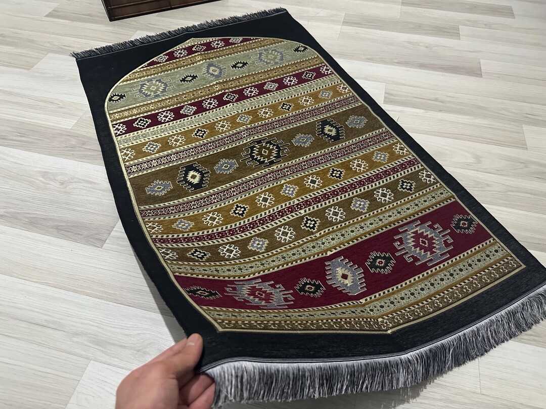 Chenille Woven Prayer Rug, Ramadan Gift, Ethnic Sajjadah Design - Etsy