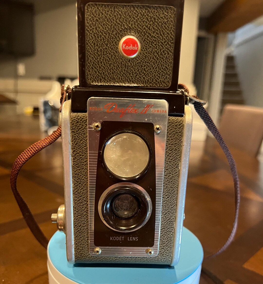 Vintage Kodak Duaflex IV Camera With Kodet Lens – Mid-century Twin-lens ...