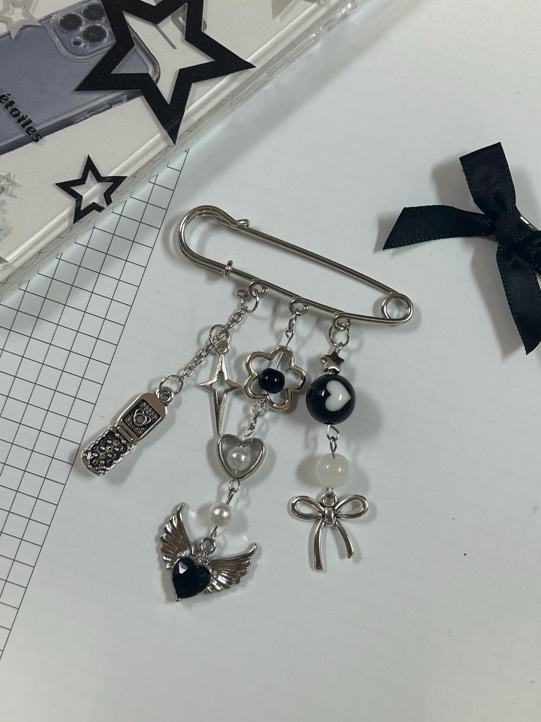 Y2k, Grudge, Heart Black Brooch Pin - Etsy