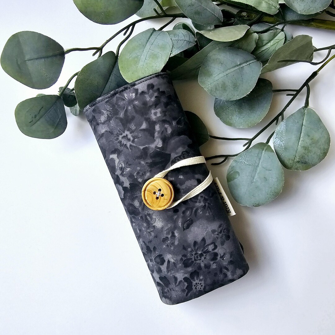 Ebony Crochet/dpns Roll - Dark Floral Print, Cotton Case, Hook ...