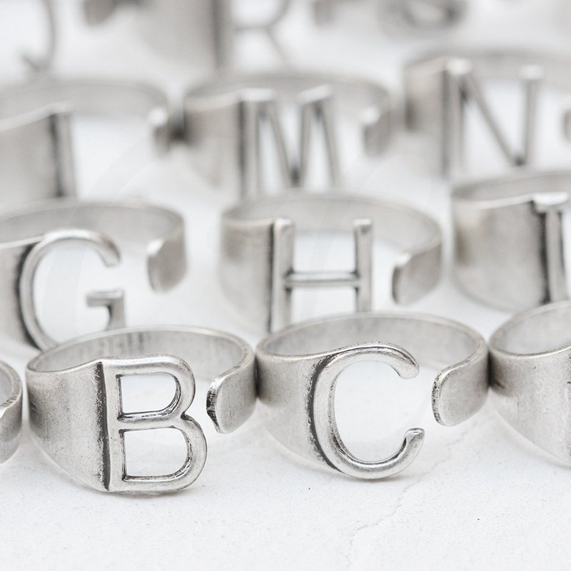 Alphabet Finger Ring - Etsy