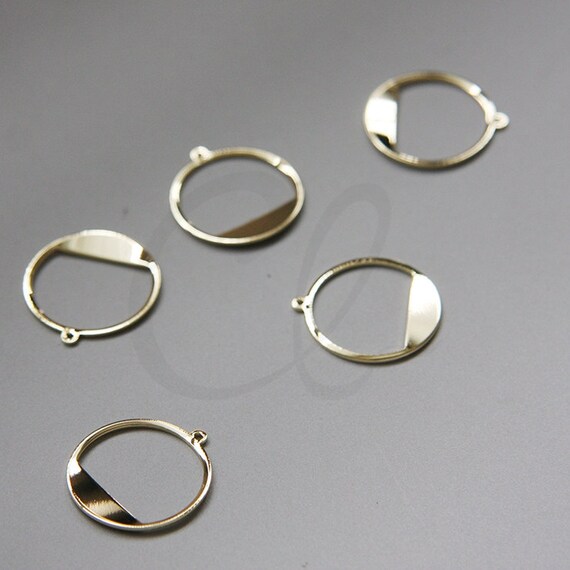 One Piece Premium Gold Plated Brass Base Round Charm | Etsy