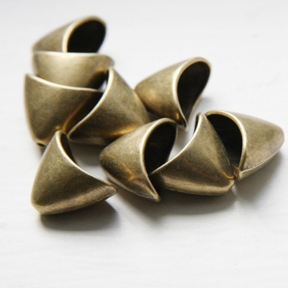 6 Pieces Antique Brass Tone Base Metal Cones-20x16x12mm | Etsy