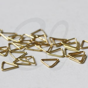 60pcs Raw Brass Opened Triangle Jump Rings - 12x1mm (3328C-E-380) - Etsy