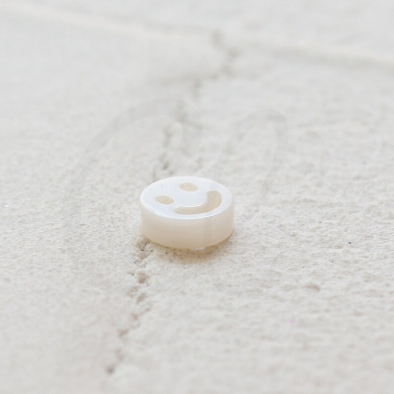 One Piece Natural Shell Happy Face Shapes Face Top - Etsy