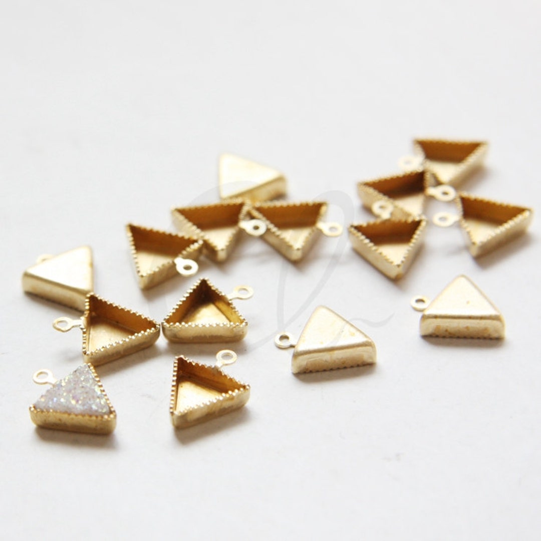 20 Pieces Raw Brass Triangle Cabochons Setting - 8mm (3061C-M-120) - Etsy