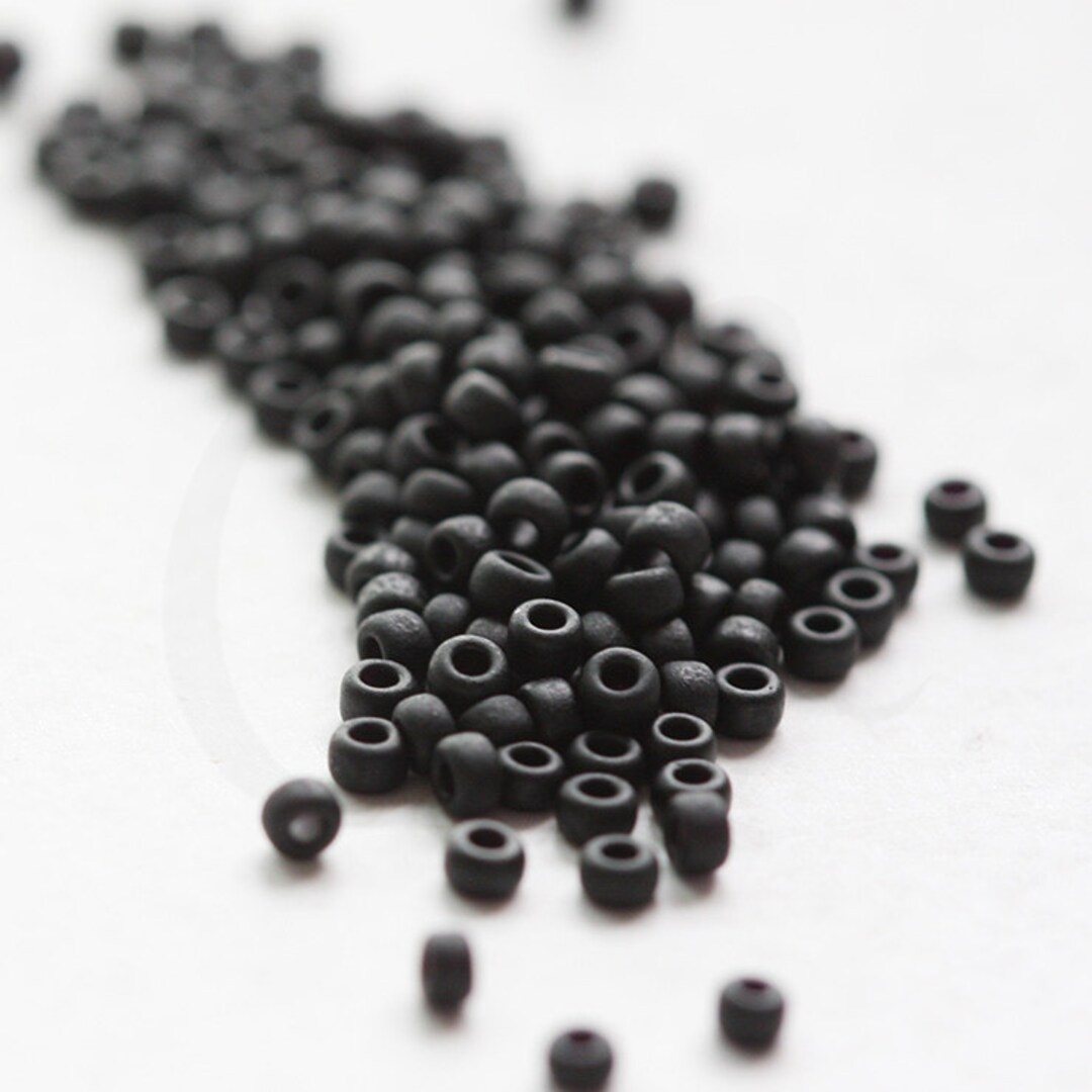 10 Grams Japanese Miyuki 11/0 Seed Beads - Black Matte - 2mm (11M2 ...