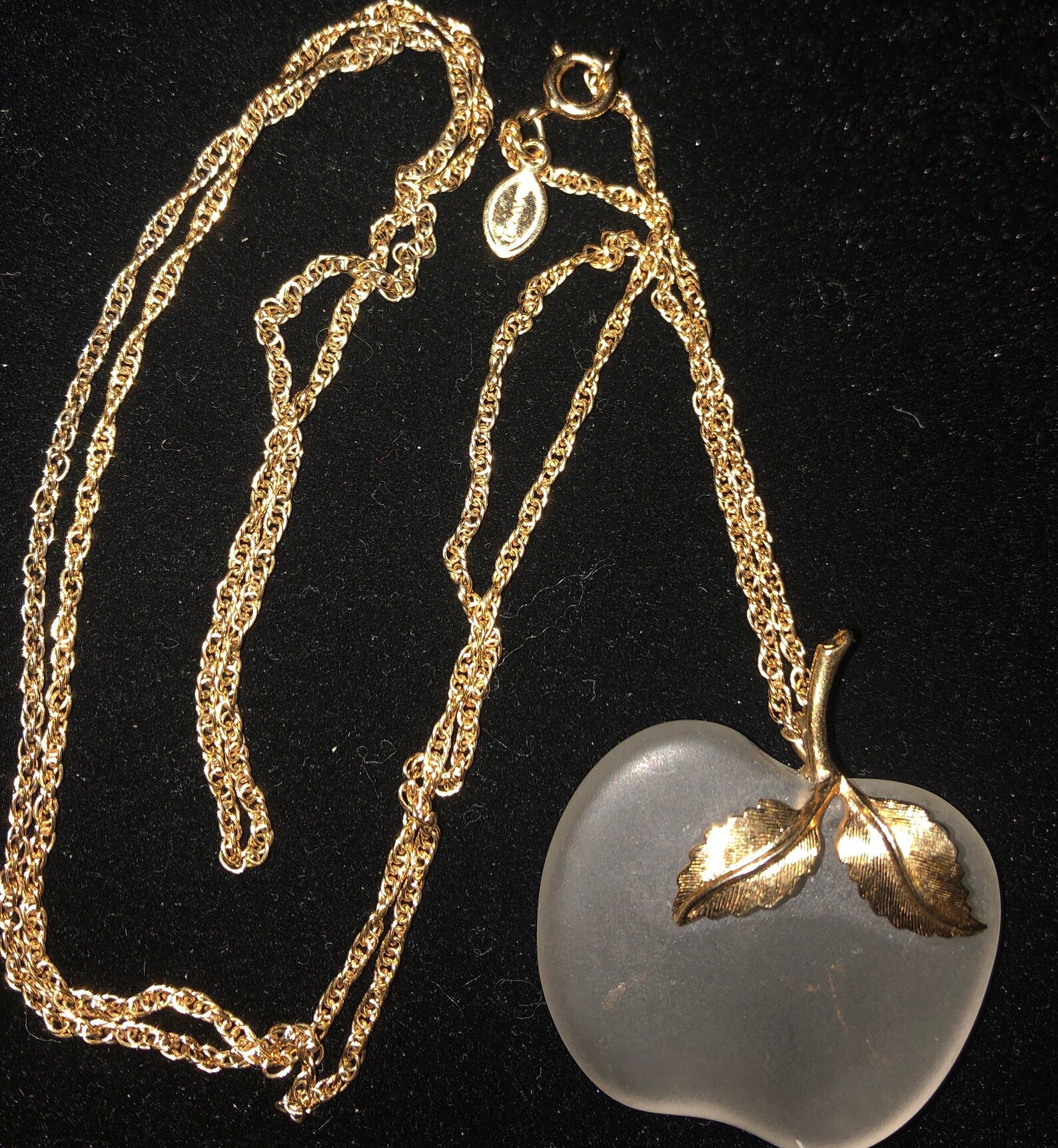 Vintage Avon Frosted Apple Pendant Necklace - Etsy