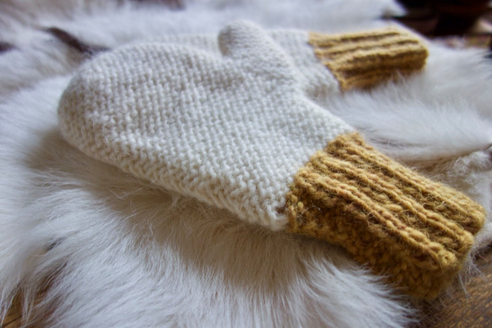 Easy Two Needles Mittens Knitting Pattern | Etsy