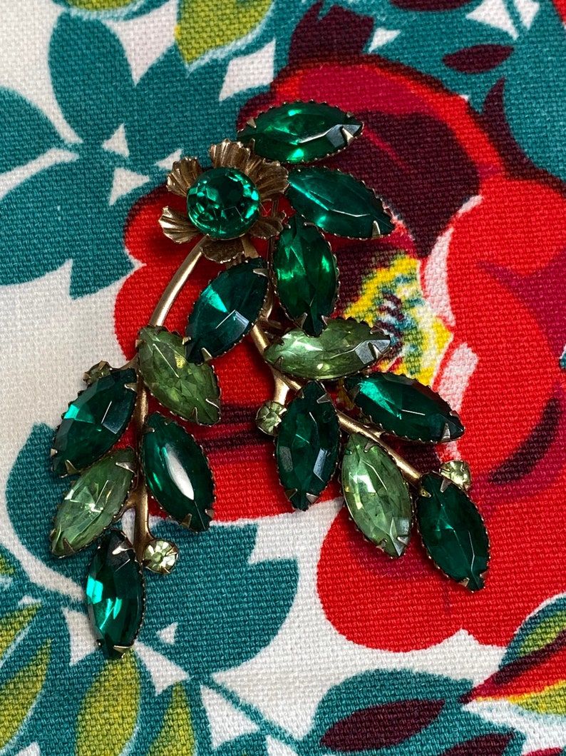 VTG Emerald Green Rhinestone Brooch/pin - Etsy
