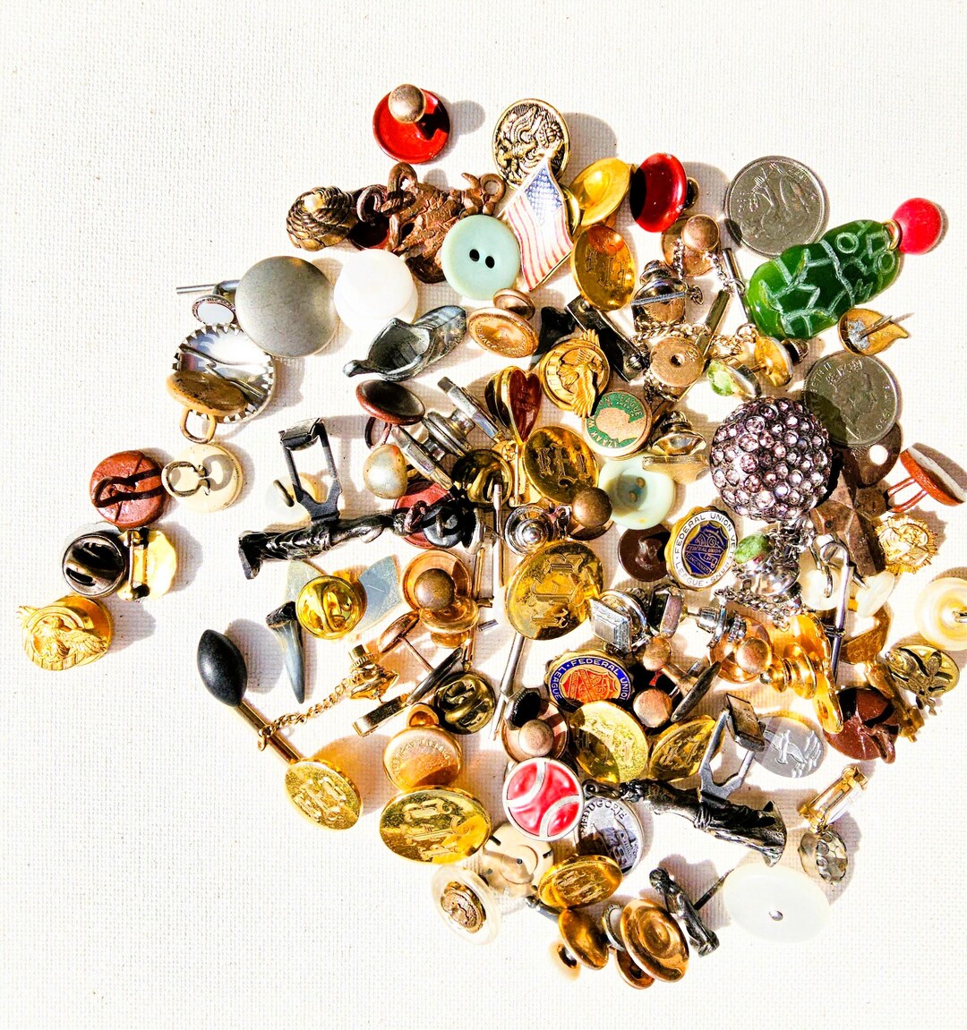 Vintage Jewelry Treasure Jar: Buttons, Militaria, Pins, Pendants - Etsy