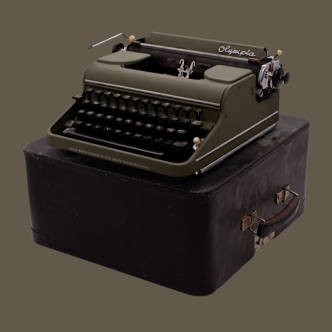 1950's Olympia SM2 Olive Drab Typewriter Case Great Condition QWERTY ...