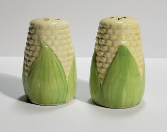 Vintage Corn Cob Salt and Pepper Shakers - Etsy