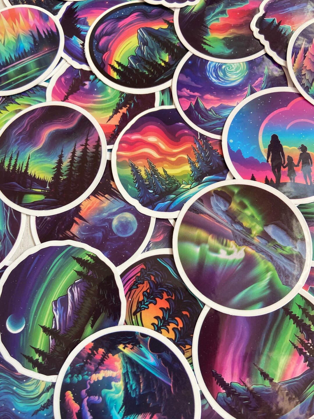 5 - 20 Piece Round Northern Lights Stickers , Mystery Sticker Grab Bag ...