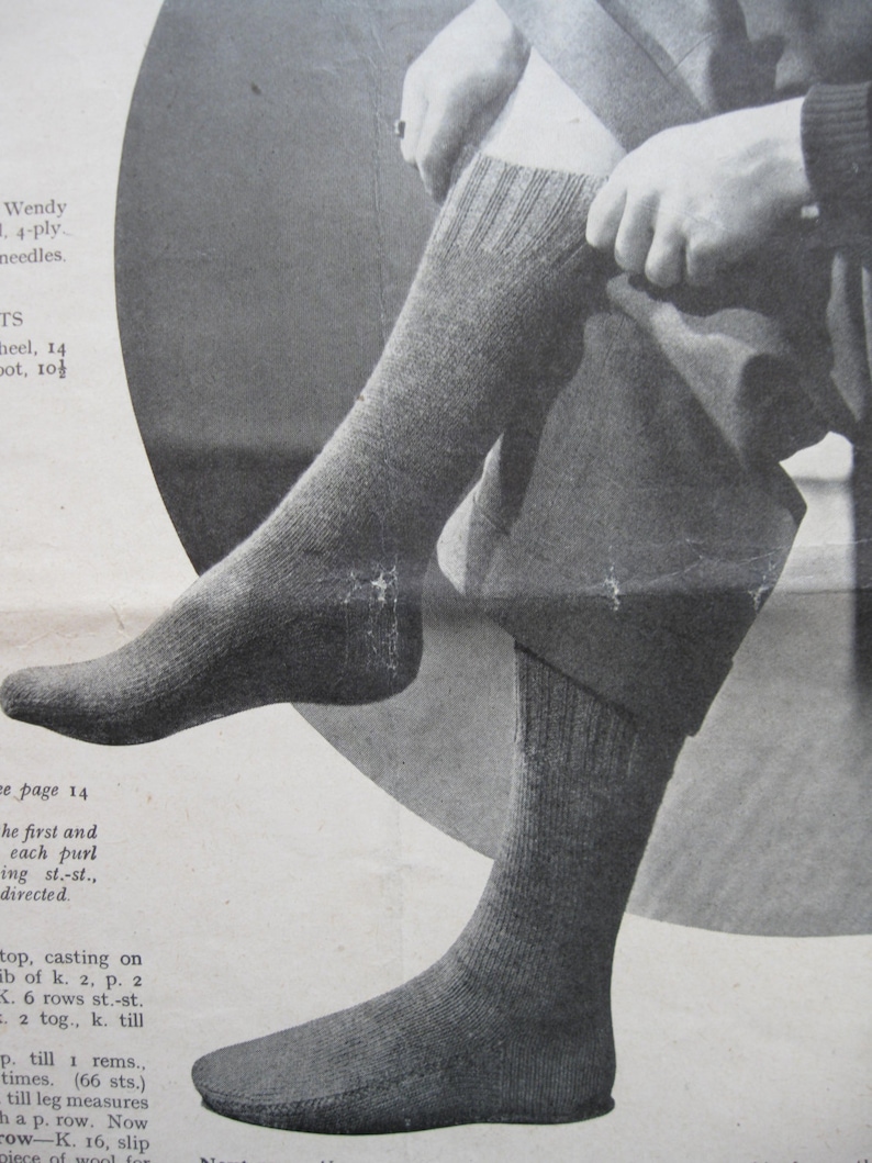 1941 New Stockings Knitting Booklet - Socks- 10 Patterns - Weldons ...
