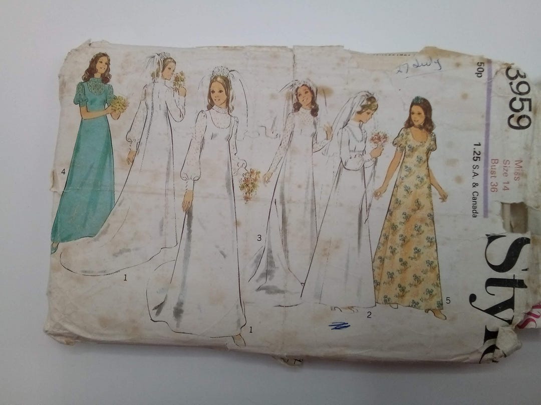 1972 Wedding & Bridesmaid Dress 36 Bust Style 3959 Vintage Sewing ...