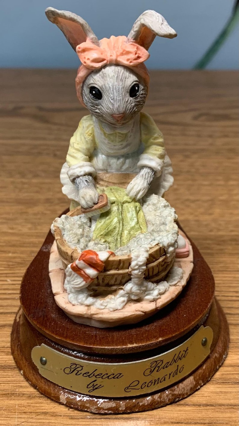 1989 the Leonardo Collection Little Nook Village Rebecca Rabbit ...