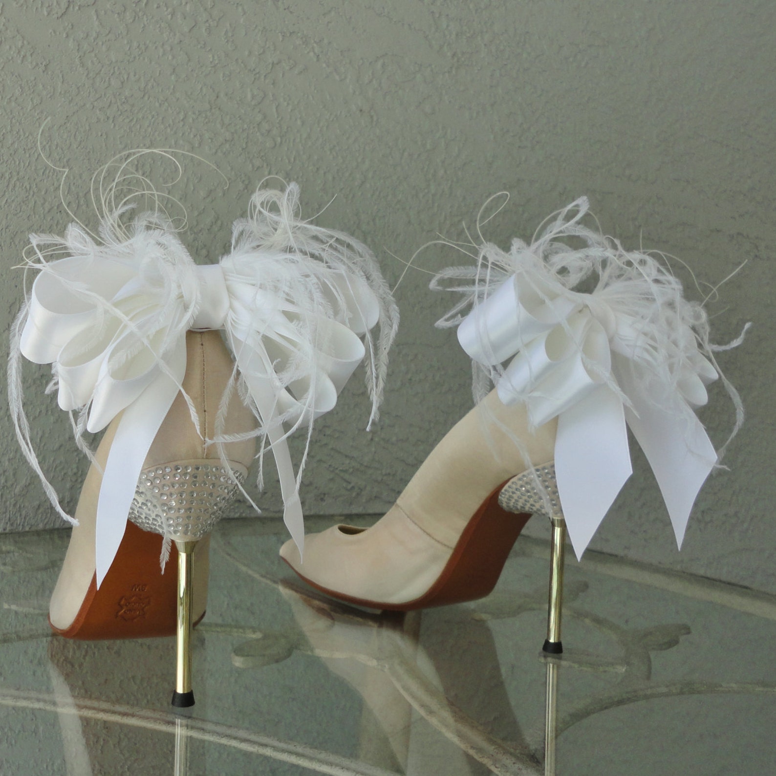 Bridal Party Wedding White Satin Ribbon Bow and Feather Shoe - Etsy
