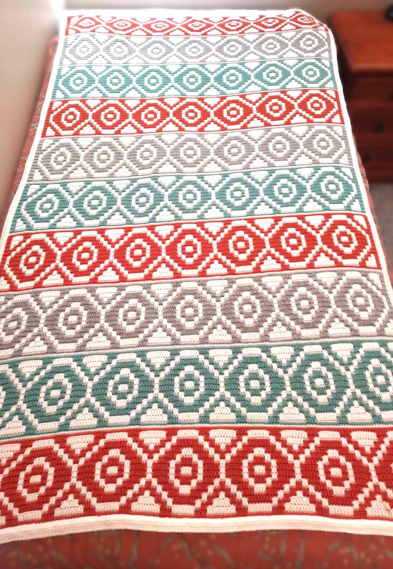 Gracia Mosaic Crochet Throw Pattern - Etsy