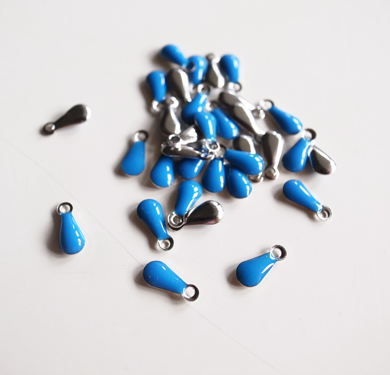 50 solid bright blue color poly resin epoxy on plated brass | Etsy