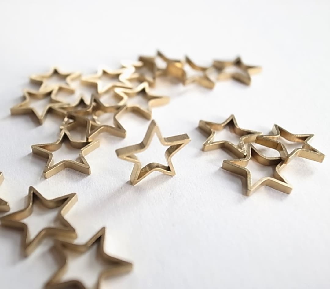 20 piezas de latón en bruto charm forma de estrella 12 x 2,5 mm - Etsy ...