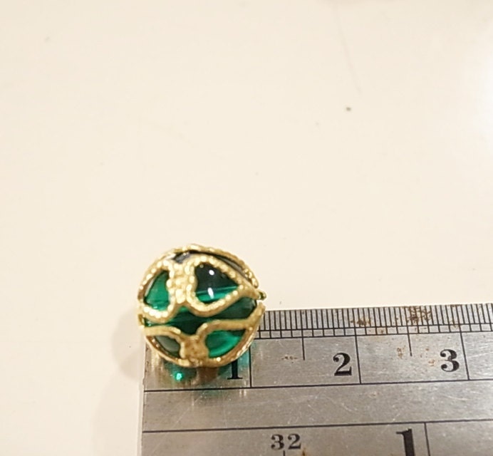 20 Vintage Old Stock Brass Filigree Wrapping Clear Green Plastic Beads ...