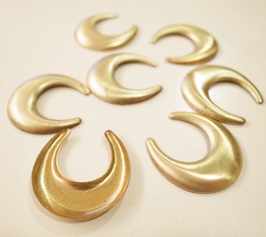 10 Pieces of Vintage Brass Moon Horn Shape for Drill Hole or Solder 30 ...