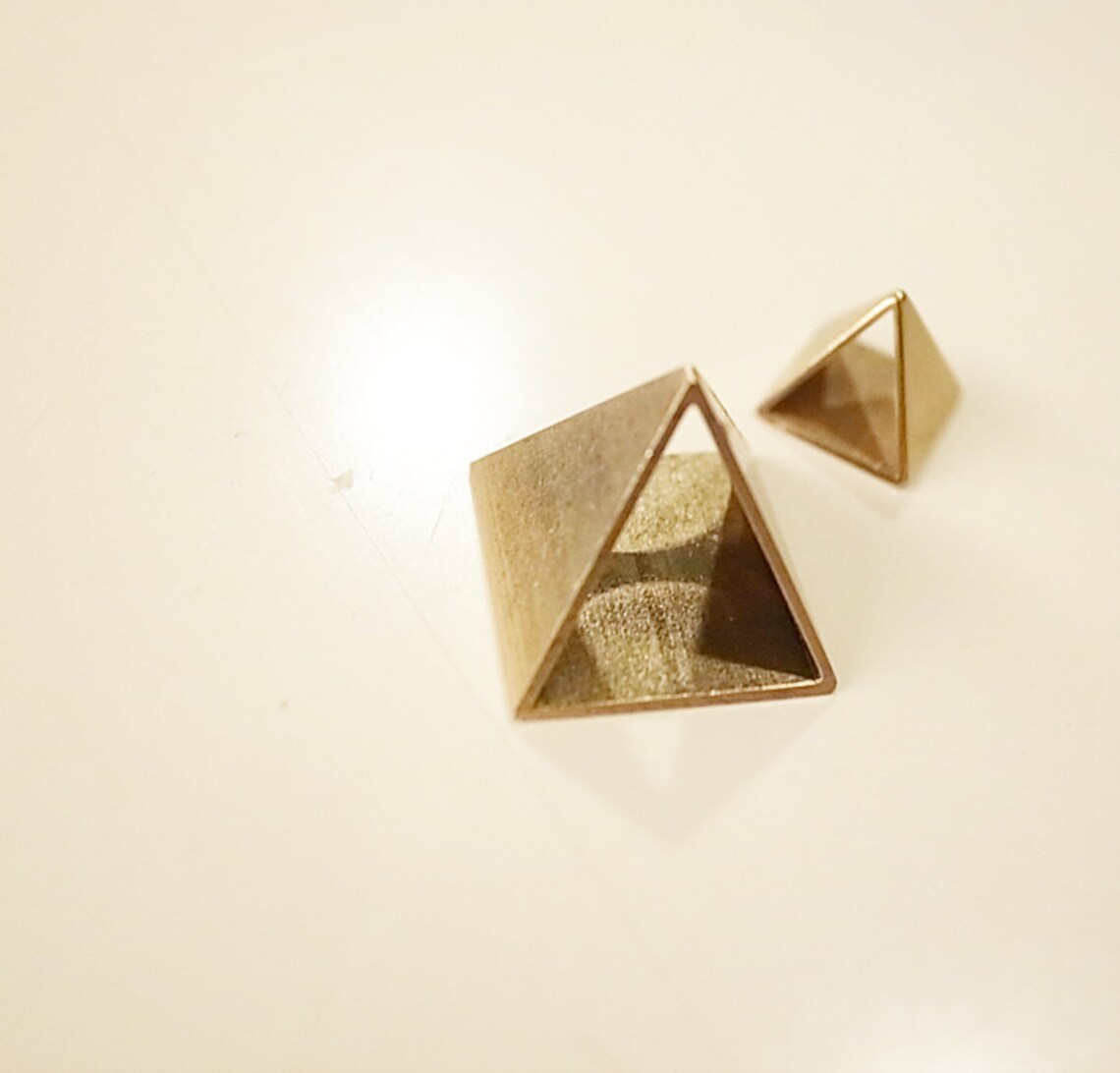 3 Pieces of Newly Cut Raw Brass Pyramid Charm 16 Mm Triangle - Etsy