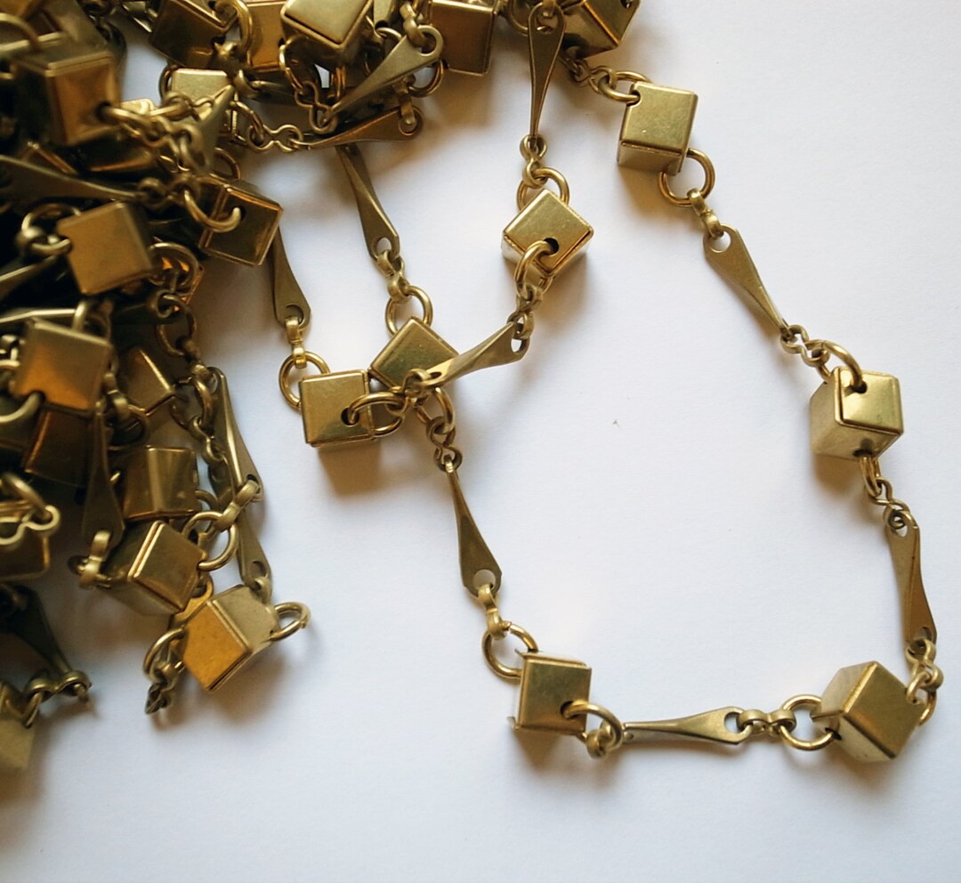 2 Feet Vintage Raw Brass Chain Rare Style With Box Cube Link - Etsy