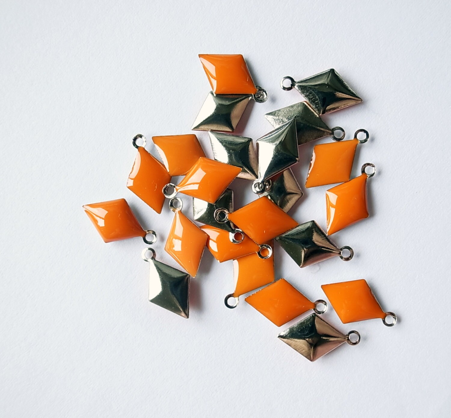 50 Pcs of Diamond Shape Hand Cast Poly Resin Drop in Bright Orange on ...