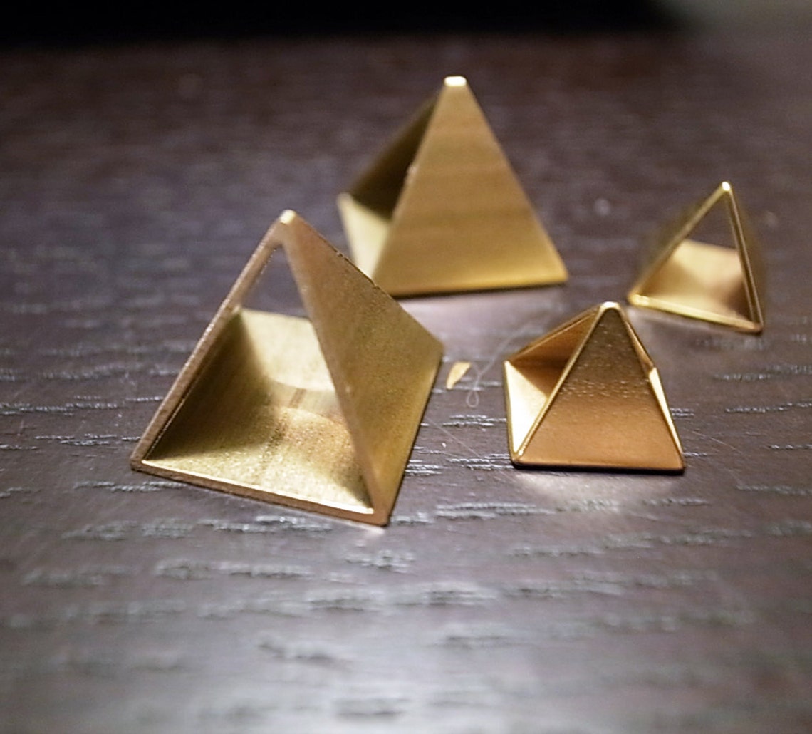 3 Pieces of Newly Cut Raw Brass Pyramid Charm 16 Mm Triangle - Etsy