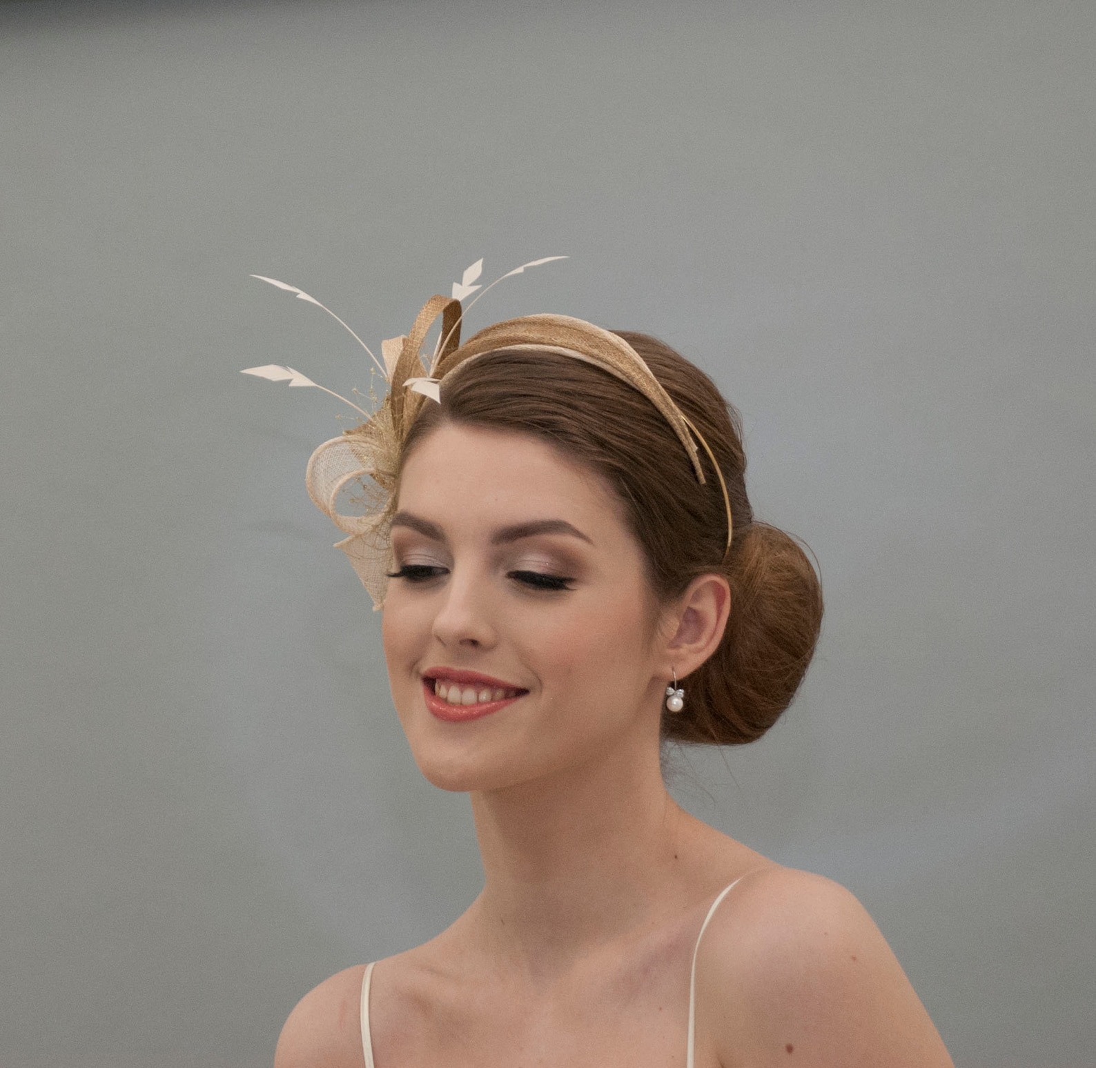 Beige and Golden Fascinator Hat. Champagne Wedding Fascinator. - Etsy