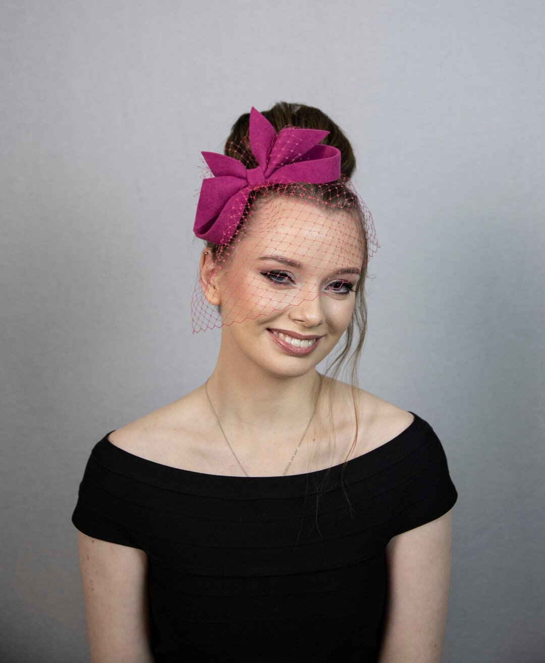 Fuschia Pink Cute Bow Fascinator. Pink Fascinator With Face - Etsy