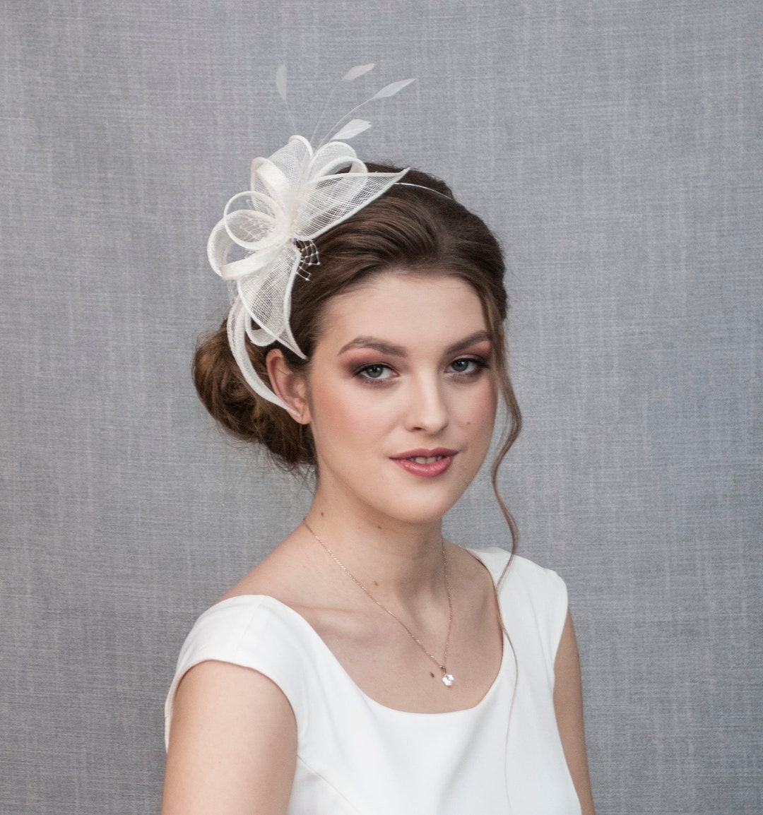 White Wedding Fascinator With Feathers - Etsy