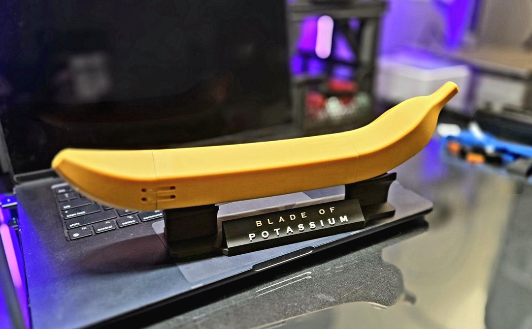 3D Printed Banana Katana Sword With Display Stand: Anime Cosplay Prop ...