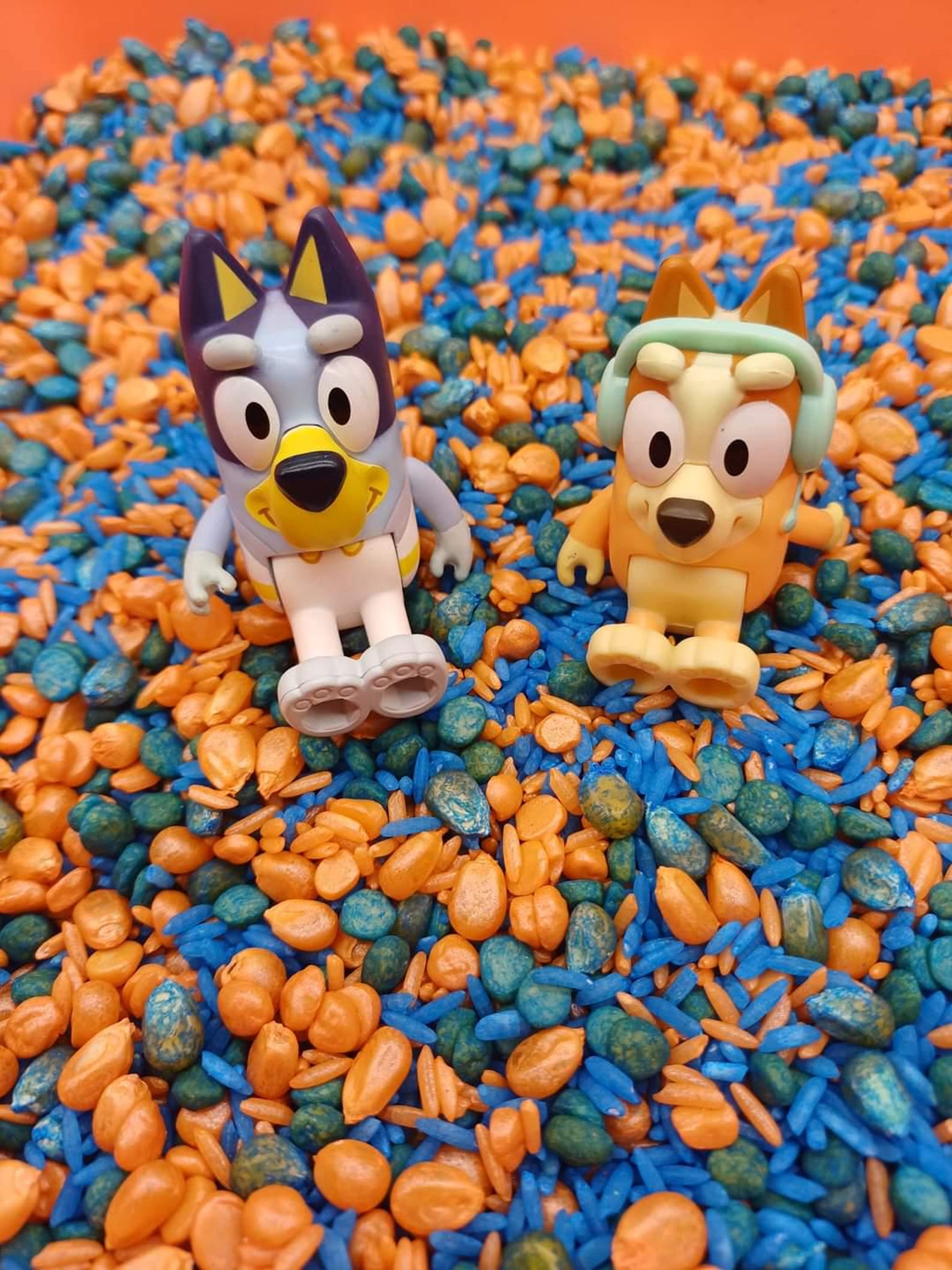 Bluey Crumble Tuff Tray Filler Sensory Base Messy Play Kids Activity ...