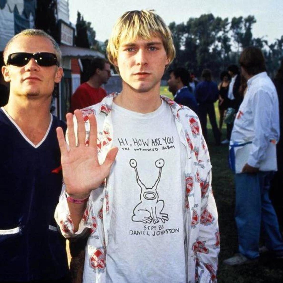 Kurt Cobain hi, How Are You Daniel Johnston T-shirt, Iconic Grunge Fashion, Nirvana 90s Rock ...