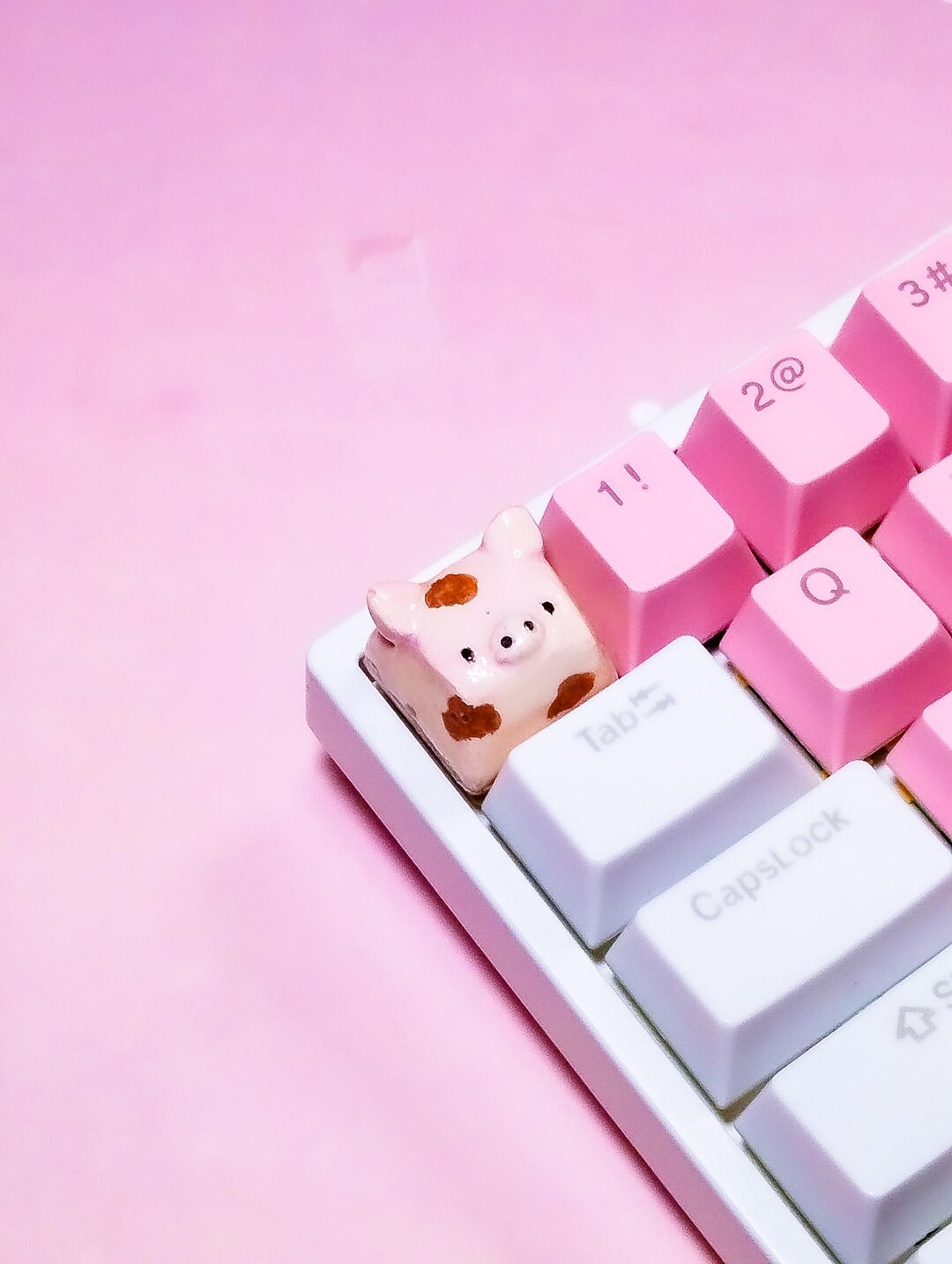 Pig Keycap | Cute Pig-themed Artisan Keycap | Custom Mechanical ...