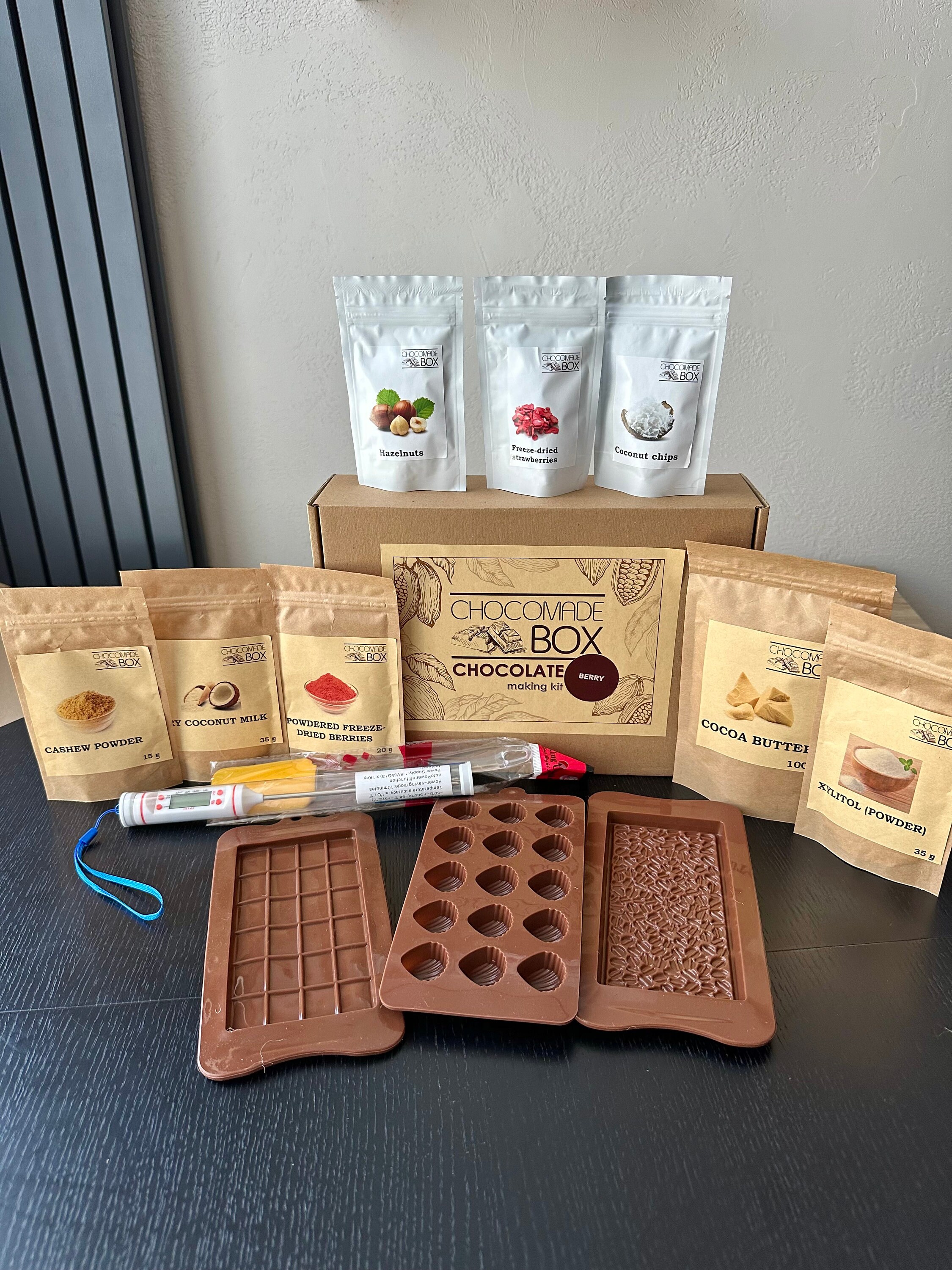 Berry Chocolate Making Set Do It Yourself, DIY Chocolate Bar Kit ...