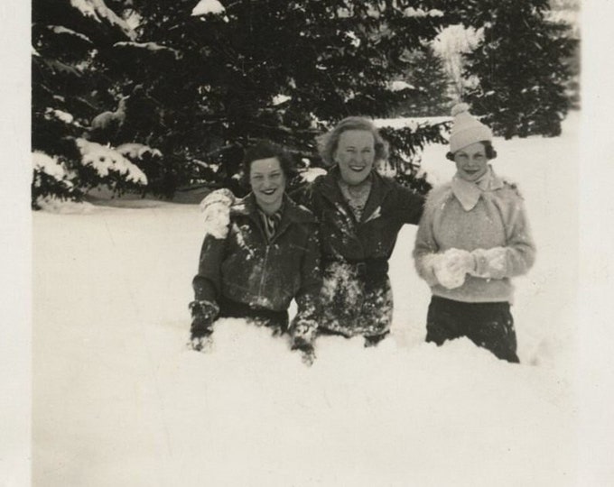 Original Vintage Photo Snapshot Women Outdoors in Deep Snow 1930s - Etsy