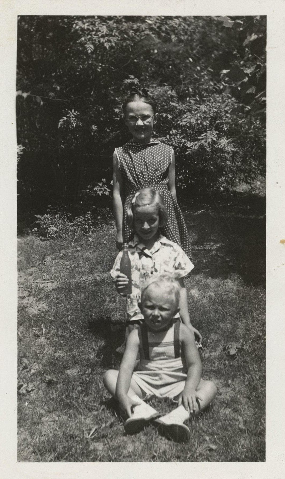 Original Vintage Photo Snapshot Children Pose One Behind Other 1940s - Etsy