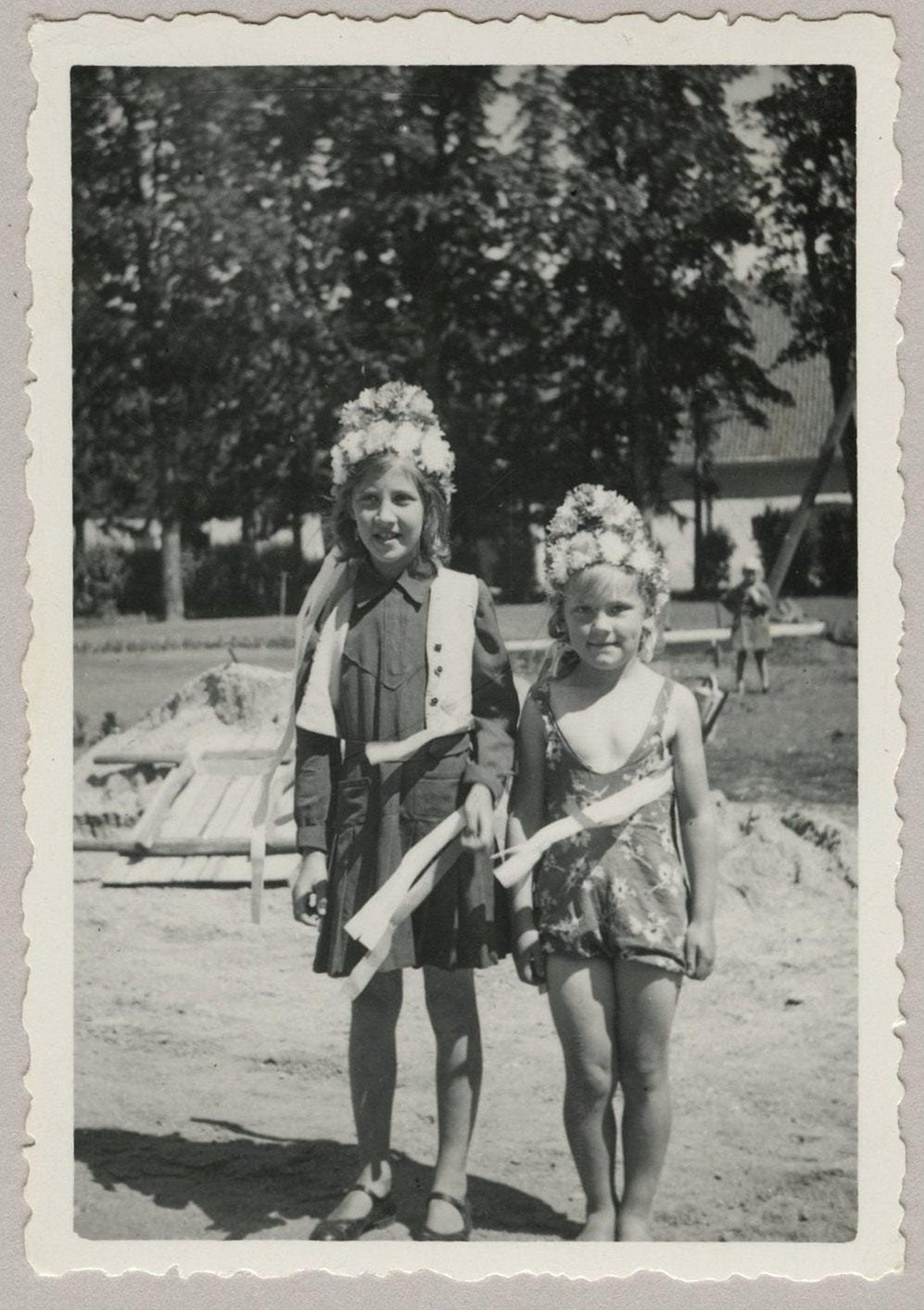Original Vintage Photo Snapshot Girls Hats Costumes 1938 - Etsy